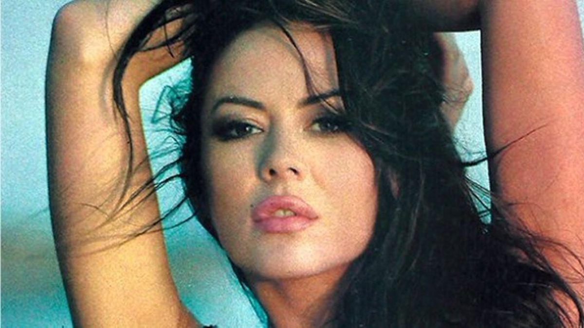 Karina Jelinek Topless Y Confesión Las Lindas También Sufrimos Por Amor