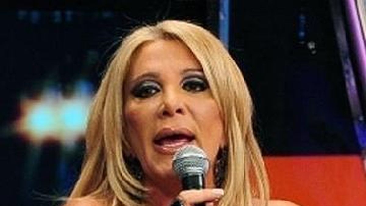 Reina Reech regresa al jurado de Bailando