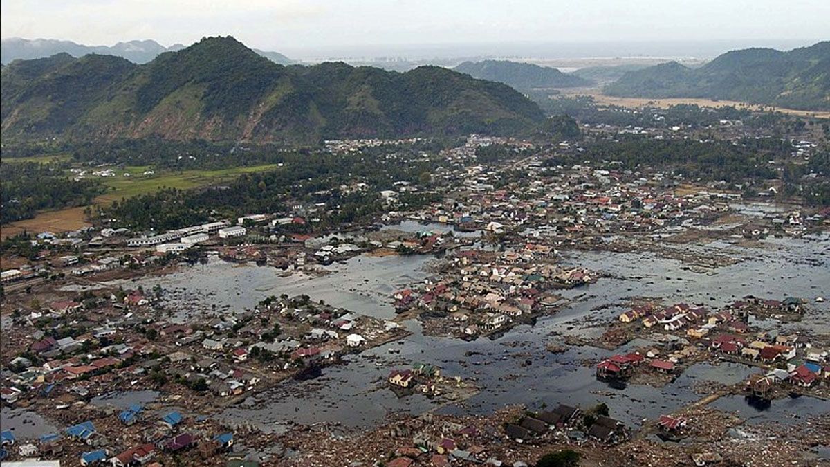 Video | Se cumplen 18 años del tsunami que mató a 200.000 personas en ...