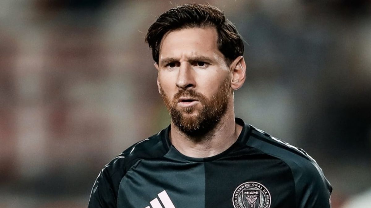 Messi presentó sus nuevos botines y eligió a una de las joyas ...