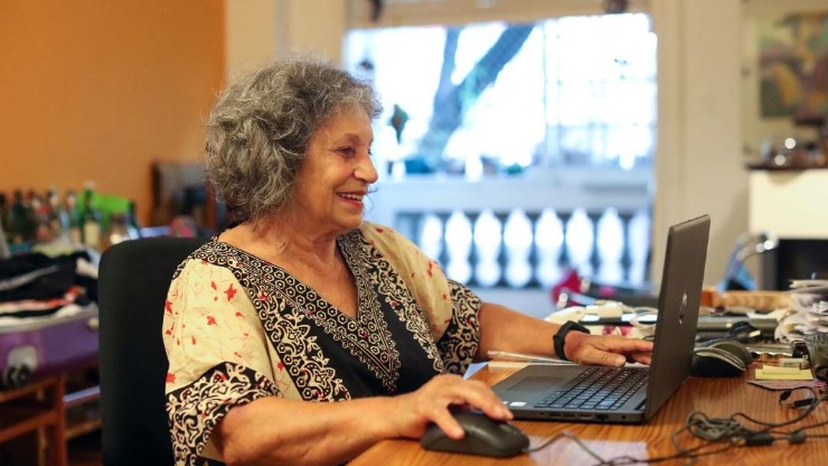 Tienen más de 70 años, son emprendedoras y solo piensan en saber más de ...
