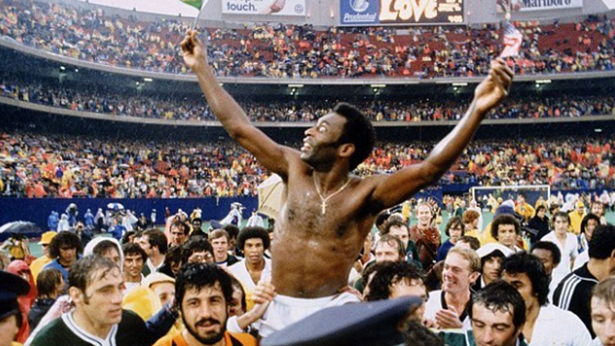 Murió Pelé, el tricampeón mundial que con su fútbol y goles conquistó ...