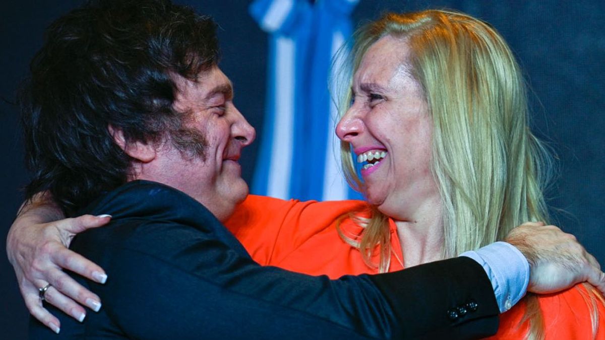 Javier Milei publicó una foto vintage e inédita con su hermana Karina para celebrar la Navidad