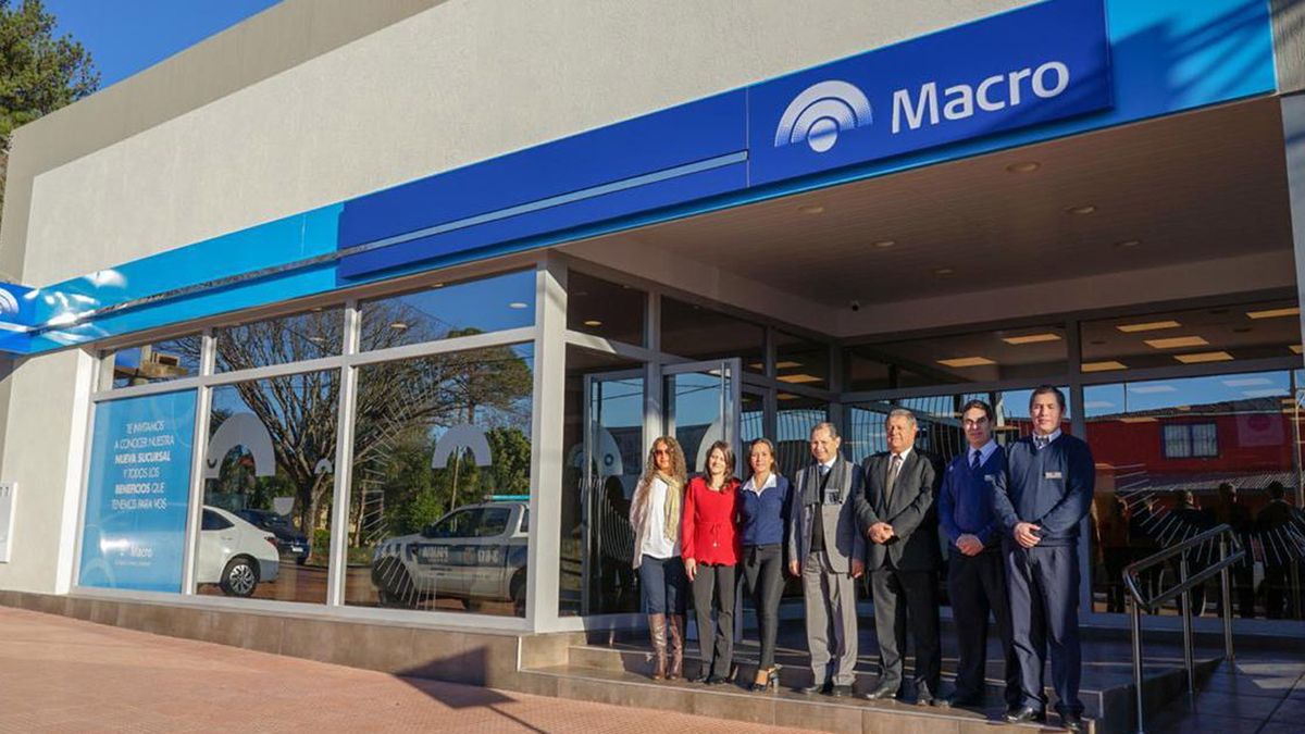 El Banco Macro tiene nuevo presidente: Jorge Brito (h) asumió en lugar ...