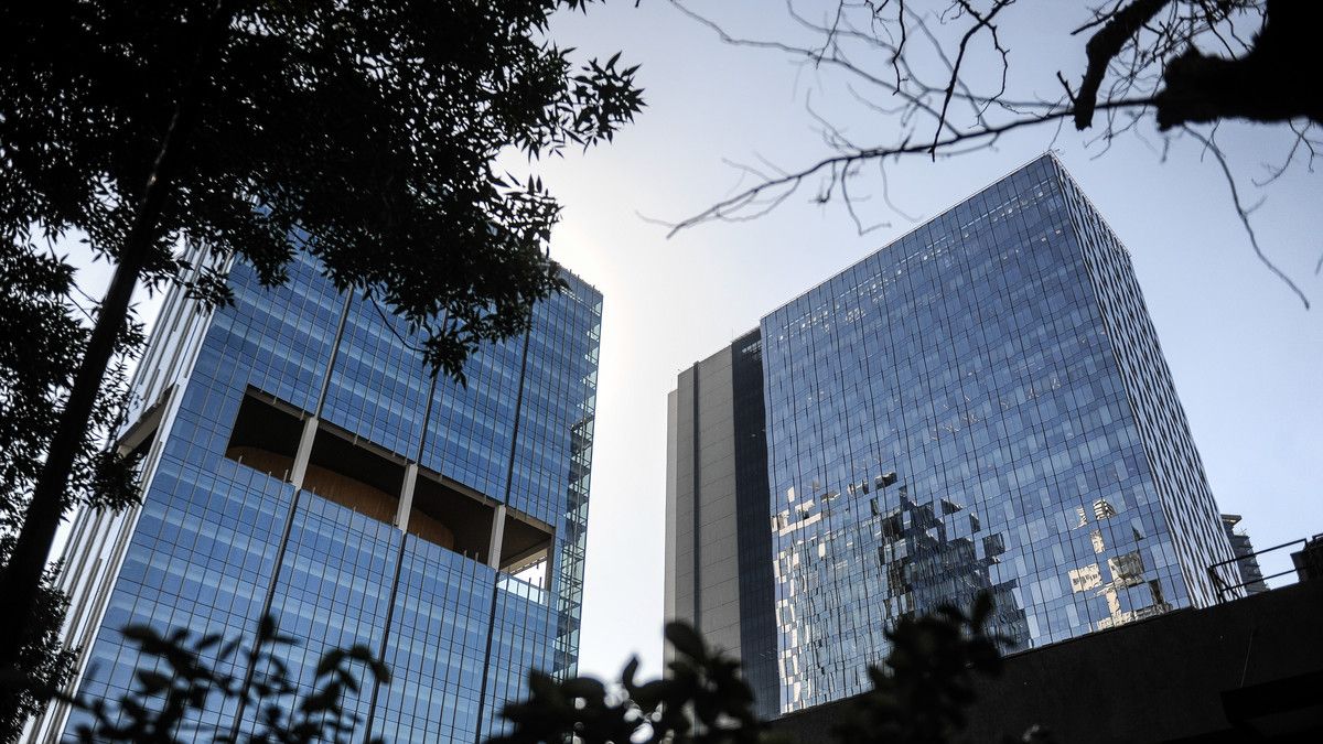 Ruido ensordecedor en Núñez: el fenómeno que preocupa a los vecinos y el edificio de la polémica