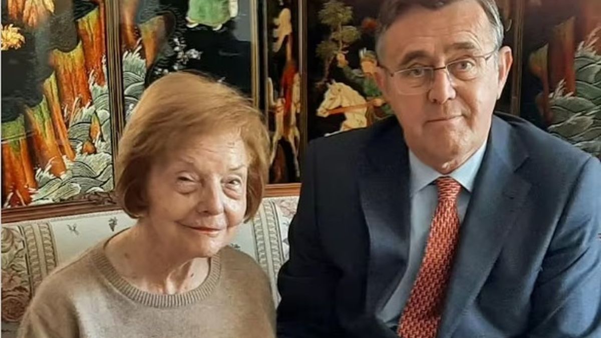 A los 93 años, reapareció María Estela Martínez de Perón